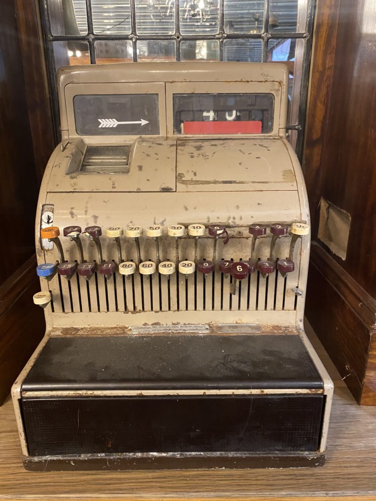 Old style till - Used Pub and Hotel Equipment